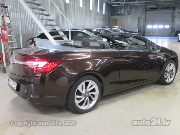 Brown Opel Cascada 2013 in Tallinn, with an engine capacity of 2.00 L and mileage of 196 thousand km for 7900 €, photo 2 on AUTOMOTO.COM.LV