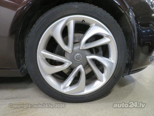 Brown Opel Cascada 2013 in Tallinn, with an engine capacity of 2.00 L and mileage of 196 thousand km for 7900 €, photo 8 on AUTOMOTO.COM.LV