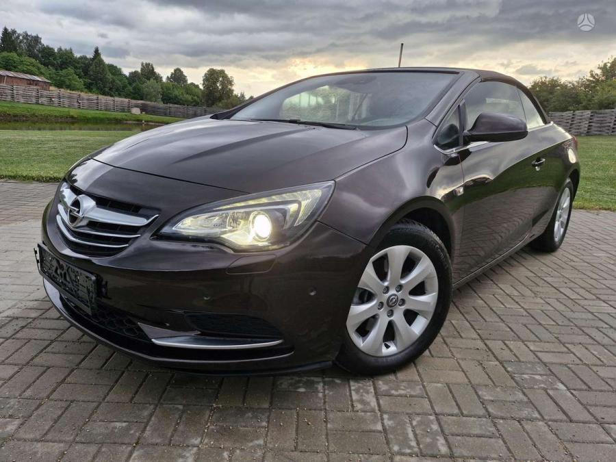 Brown Opel Cascada 2014 in Vilnius, with an engine capacity of 1.36 L and mileage of 145 thousand km for 5950 €, photo 1 on AUTOMOTO.COM.LV