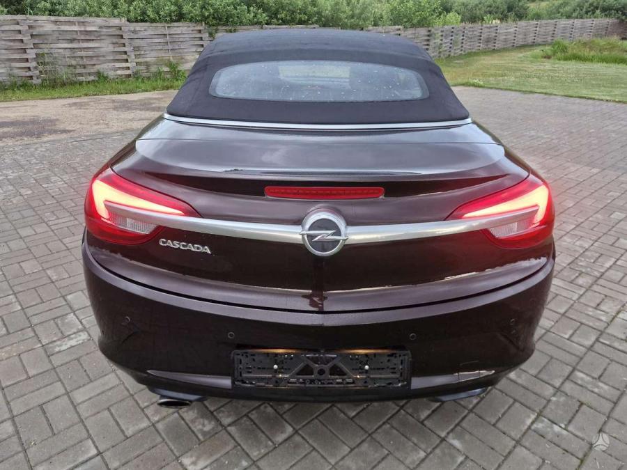Brown Opel Cascada 2014 in Vilnius, with an engine capacity of 1.36 L and mileage of 145 thousand km for 5950 €, photo 5 on AUTOMOTO.COM.LV