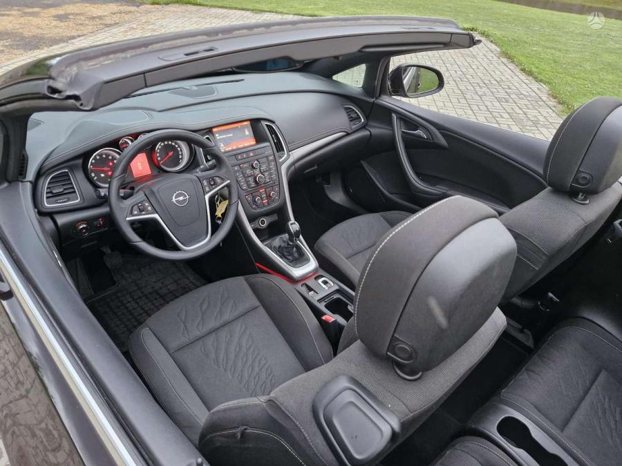 Brown Opel Cascada 2014 in Vilnius, with an engine capacity of 1.36 L and mileage of 145 thousand km for 5950 €, photo 10 on AUTOMOTO.COM.LV