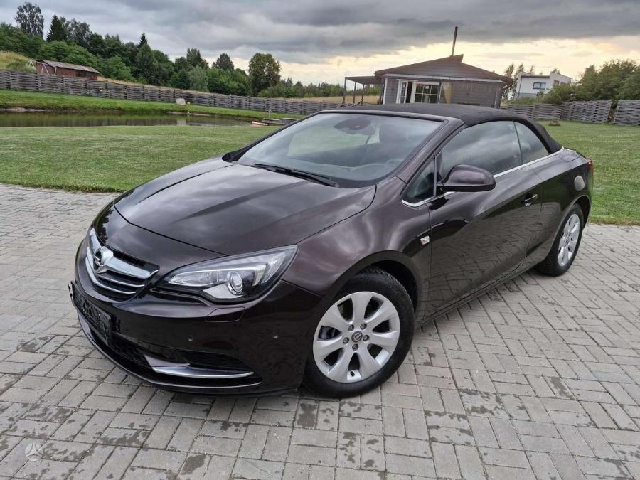 Brown Opel Cascada 2014 in Vilnius, with an engine capacity of 1.36 L and mileage of 145 thousand km for 5950 €, photo 23 on AUTOMOTO.COM.LV