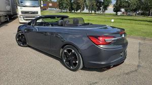 Grey Opel Cascada 2014 in Elektrenai, with an engine capacity of 1.36 L and mileage of 120 thousand km for 6900 €, photo 4 on AUTOMOTO.COM.LV