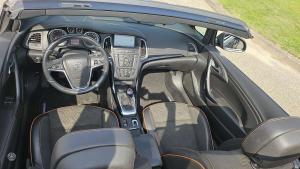 Grey Opel Cascada 2014 in Elektrenai, with an engine capacity of 1.36 L and mileage of 120 thousand km for 6900 €, photo 9 on AUTOMOTO.COM.LV