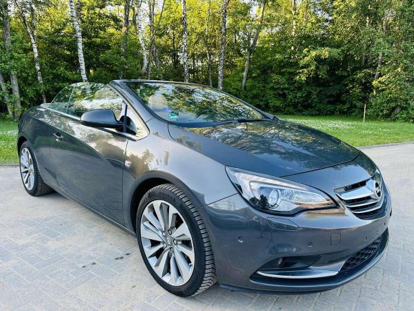 Grey Opel Cascada 2016 in Kaunas, with an engine capacity of 1.60 L and mileage of 220 thousand km for 7750 €, photo 1 on AUTOMOTO.COM.LV