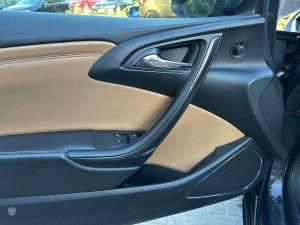 Grey Opel Cascada 2016 in Kaunas, with an engine capacity of 1.60 L and mileage of 220 thousand km for 7750 €, photo 13 on AUTOMOTO.COM.LV