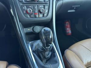 Grey Opel Cascada 2016 in Kaunas, with an engine capacity of 1.60 L and mileage of 220 thousand km for 7750 €, photo 17 on AUTOMOTO.COM.LV