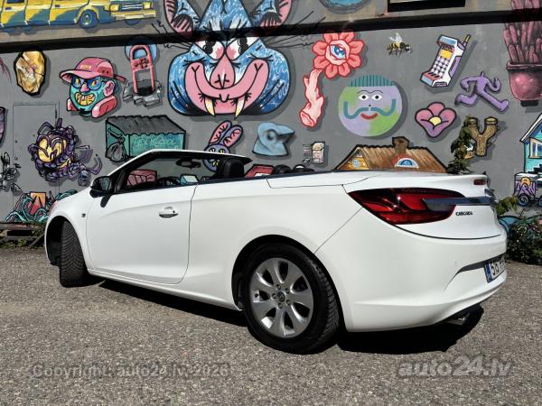 White Opel Cascada 2013 in Tallinn, with an engine capacity of 2.00 L and mileage of 282 thousand km for 7900 €, photo 1 on AUTOMOTO.COM.LV
