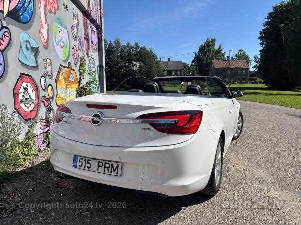 White Opel Cascada 2013 in Tallinn, with an engine capacity of 2.00 L and mileage of 282 thousand km for 7900 €, photo 6 on AUTOMOTO.COM.LV
