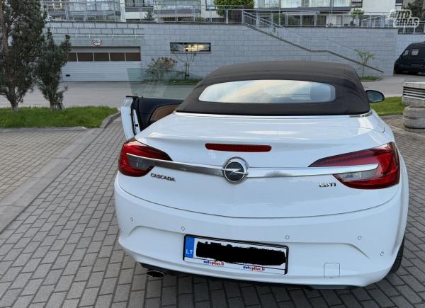 White Opel Cascada 2014 in Vilnius, with an engine capacity of 2.00 L and mileage of 239 thousand km for 7000 €, photo 3 on AUTOMOTO.COM.LV