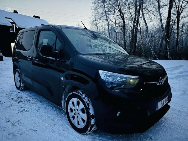 Melns Opel Combo 2019 Kauņa, ar dzinēja tilpumu 1.50 L un nobraukumu 190 tūkst. km par 8750 €, foto 1 vietnē AUTOMOTO.COM.LV