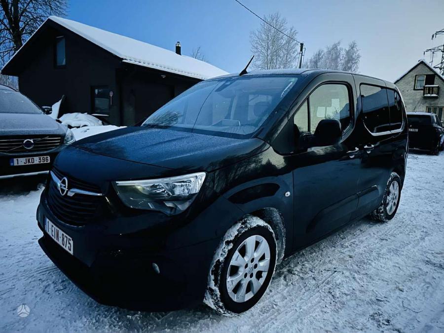 Melns Opel Combo 2019 Kauņa, ar dzinēja tilpumu 1.50 L un nobraukumu 190 tūkst. km par 8750 €, foto 3 vietnē AUTOMOTO.COM.LV