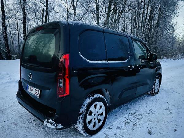 Melns Opel Combo 2019 Kauņa, ar dzinēja tilpumu 1.50 L un nobraukumu 190 tūkst. km par 8750 €, foto 5 vietnē AUTOMOTO.COM.LV