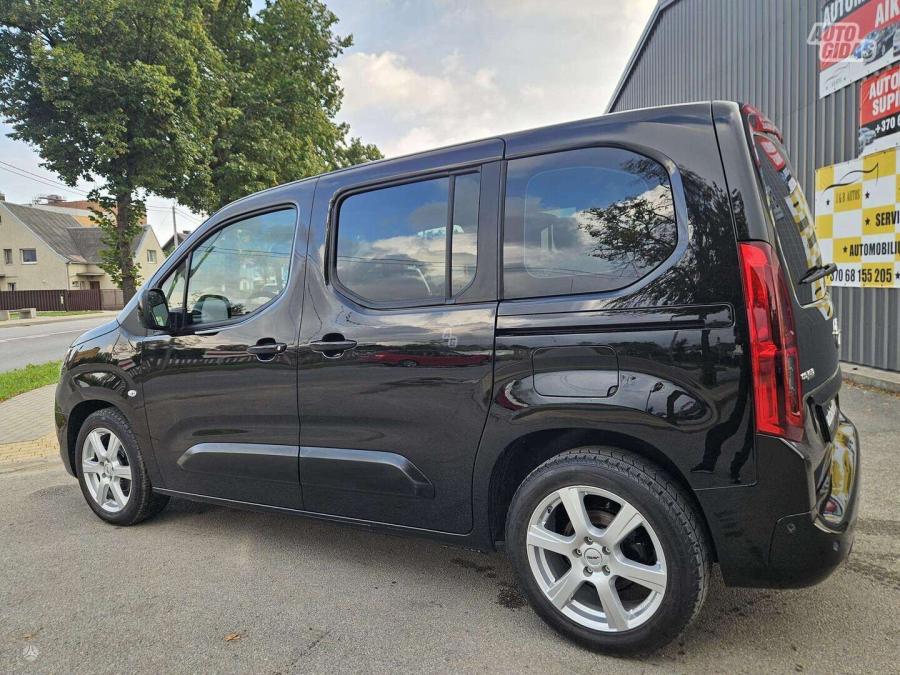 Melns Opel Combo 2019 Šauļi, ar dzinēja tilpumu 1.20 L un nobraukumu 176 tūkst. km par 8750 €, foto 9 vietnē AUTOMOTO.COM.LV