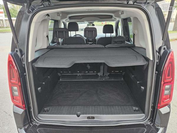 Opel Combo 2019 Šauļi vietnē Melns Opel Combo 2019 Šauļi, ar dzinēja tilpumu 1.20 L un nobraukumu 176 tūkst. km par 8750 €, foto 11 vietnē AUTOMOTO.COM.LV