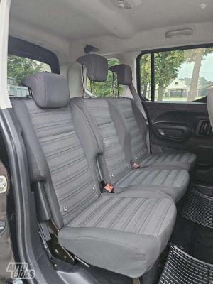 Melns Opel Combo 2019 Šauļi, ar dzinēja tilpumu 1.20 L un nobraukumu 176 tūkst. km par 8750 €, foto 17 vietnē AUTOMOTO.COM.LV