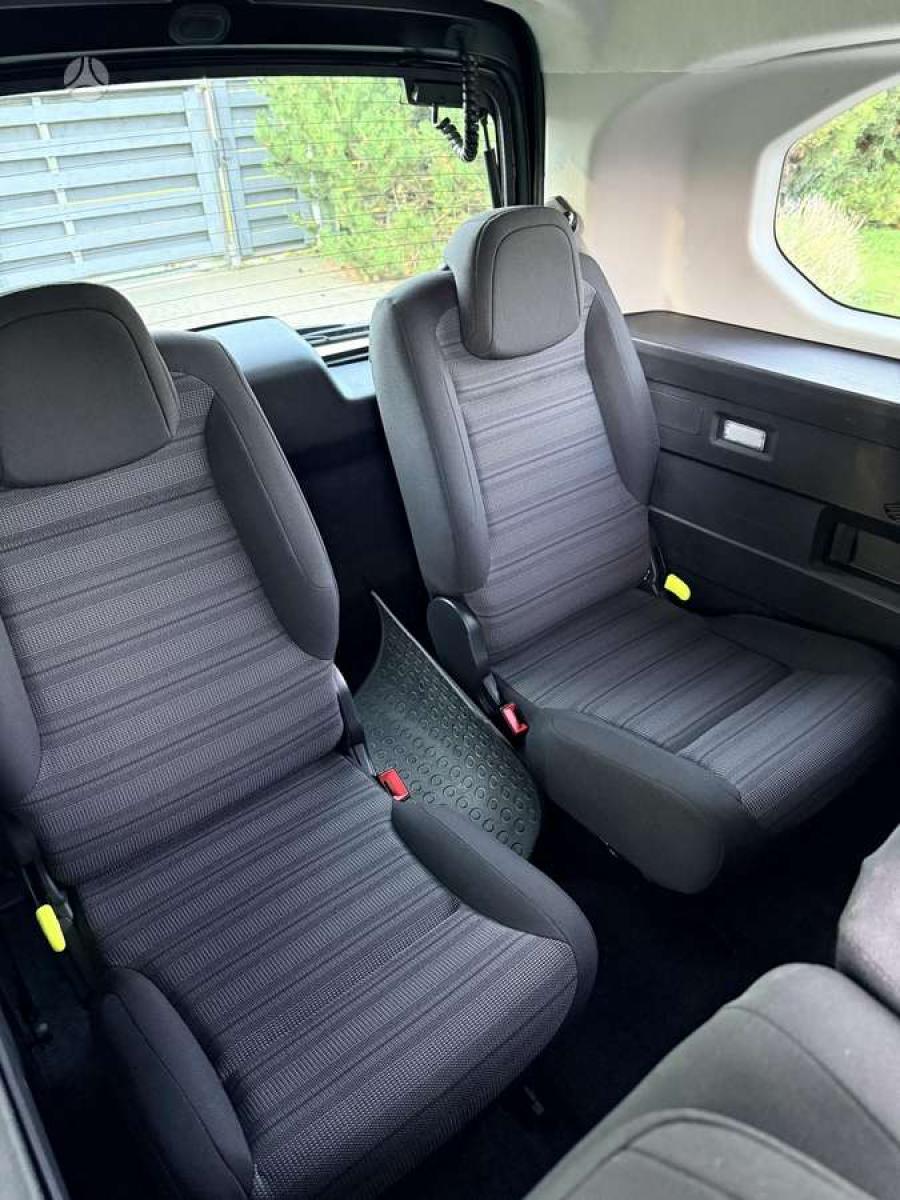 Melns Opel Combo 2020 Marijampole, ar dzinēja tilpumu 1.50 L un nobraukumu 177 tūkst. km par 10900 €, foto 16 vietnē AUTOMOTO.COM.LV