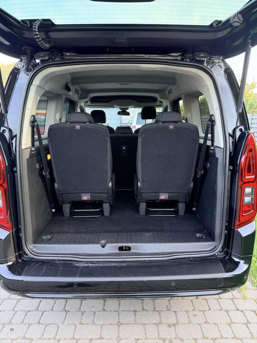 Melns Opel Combo 2020 Marijampole, ar dzinēja tilpumu 1.50 L un nobraukumu 177 tūkst. km par 10900 €, foto 17 vietnē AUTOMOTO.COM.LV
