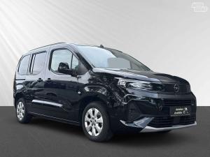 Black Opel Combo 2024 in Kaunas, with an engine capacity of 1.50 L and mileage of 31 thousand km for 29019 €, photo 5 on AUTOMOTO.COM.LV