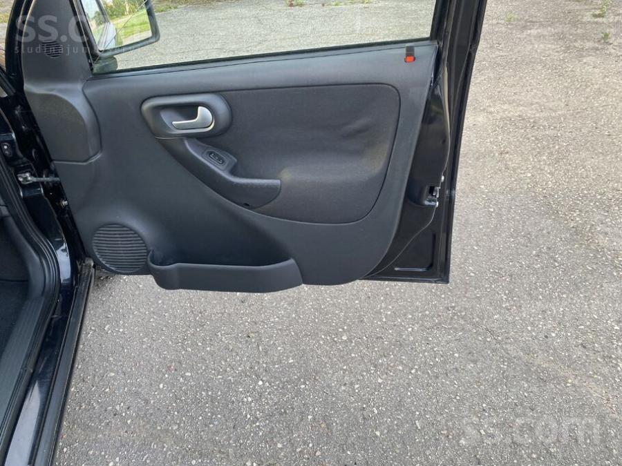 Black Opel Combo 2009 in Ludza, with an engine capacity of 1.30 L and mileage of 0 thousand km for 2550 €, photo 14 on AUTOMOTO.COM.LV
