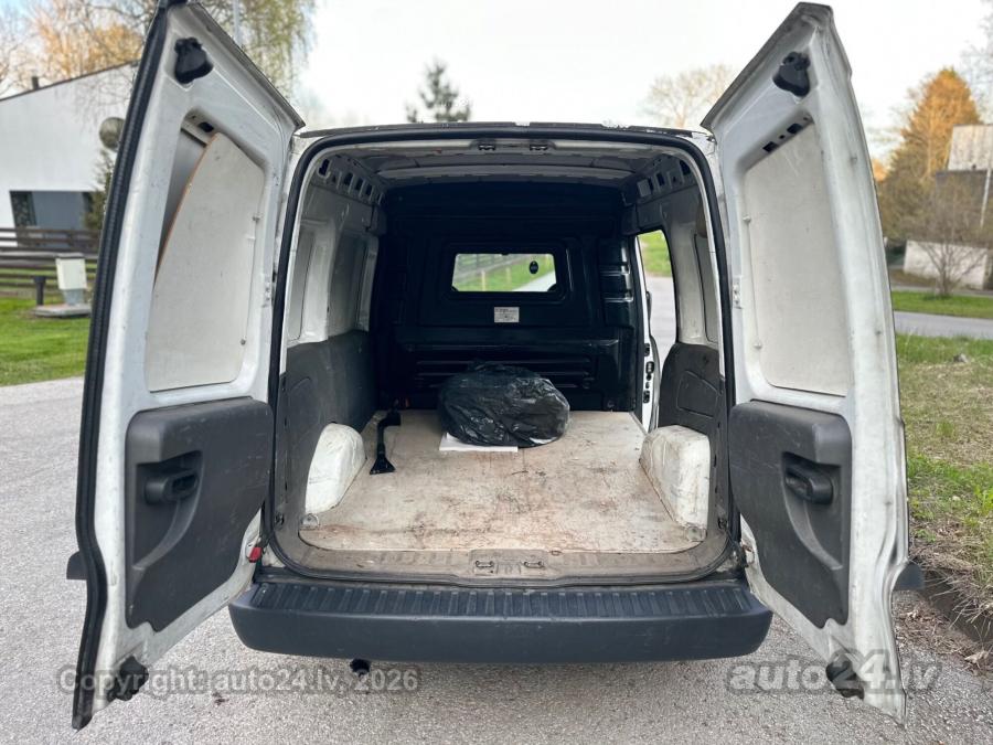Black Opel Combo 2003 in Tallinn, with an engine capacity of 1.70 L and mileage of 204 thousand km for 990 €, photo 10 on AUTOMOTO.COM.LV