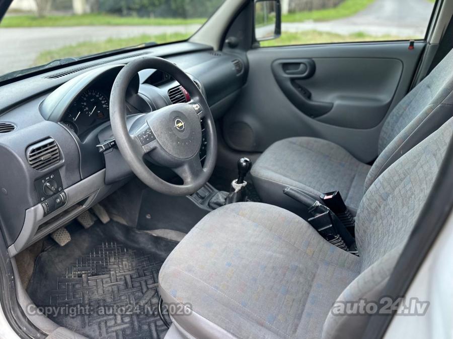 Black Opel Combo 2003 in Tallinn, with an engine capacity of 1.70 L and mileage of 204 thousand km for 990 €, photo 14 on AUTOMOTO.COM.LV