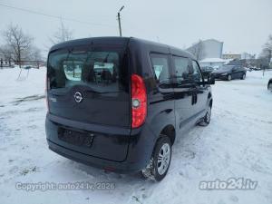 Melns Opel Combo 2015 Rakvere, ar dzinēja tilpumu 1.60 L un nobraukumu 228 tūkst. km par 5500 €, foto 4 vietnē AUTOMOTO.COM.LV