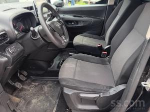 Black Opel Combo 2019 in Ogre, with an engine capacity of 1.60 L and mileage of 0 thousand km for 6500 €, photo 10 on AUTOMOTO.COM.LV