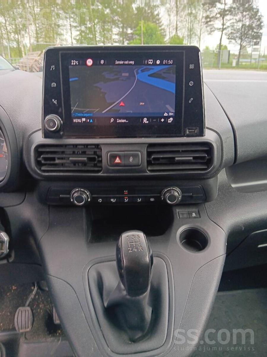 Black Opel Combo 2019 in Ogre, with an engine capacity of 1.60 L and mileage of 0 thousand km for 6500 €, photo 13 on AUTOMOTO.COM.LV