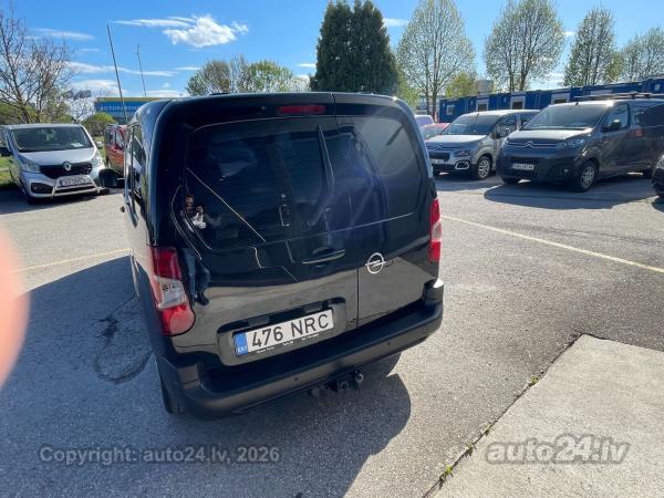 Melns Opel Combo 2020 Tartu, ar dzinēja tilpumu 1.50 L un nobraukumu 129 tūkst. km par 11990 €, foto 4 vietnē AUTOMOTO.COM.LV