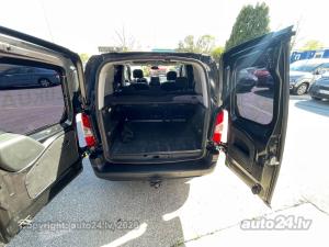 Melns Opel Combo 2020 Tartu, ar dzinēja tilpumu 1.50 L un nobraukumu 129 tūkst. km par 11990 €, foto 8 vietnē AUTOMOTO.COM.LV