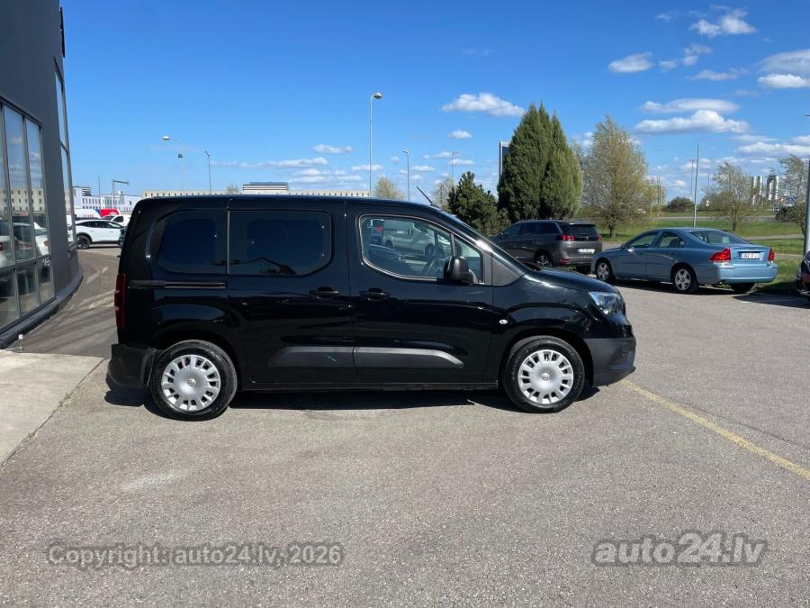 Melns Opel Combo 2020 Tartu, ar dzinēja tilpumu 1.50 L un nobraukumu 129 tūkst. km par 11990 €, foto 10 vietnē AUTOMOTO.COM.LV