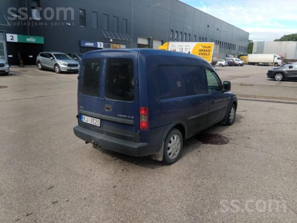 Zils Opel Combo 2013 Jēkabpils, ar dzinēja tilpumu 1.70 L un nobraukumu 269 tūkst. km par 1700 €, foto 4 vietnē AUTOMOTO.COM.LV