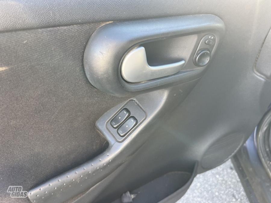 Zils Opel Combo 2006 Šauļi, ar dzinēja tilpumu 1.70 L un nobraukumu 288 tūkst. km par 949 €, foto 16 vietnē AUTOMOTO.COM.LV