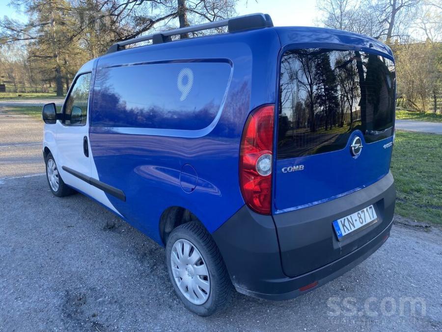 Zils Opel Combo 2013 Rīga, ar dzinēja tilpumu 1.60 L un nobraukumu 258 tūkst. km par 3700 €, foto 4 vietnē AUTOMOTO.COM.LV