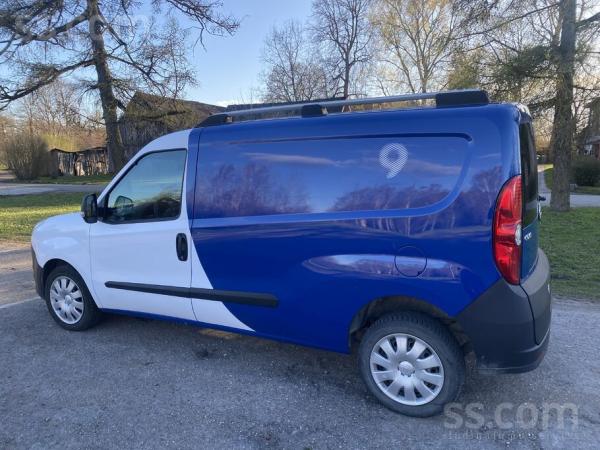 Blue Opel Combo 2013 in Riga, with an engine capacity of 1.60 L and mileage of 258 thousand km for 3700 €, photo 4 on AUTOMOTO.COM.LV
