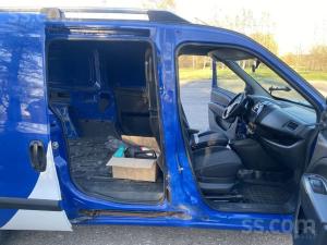 Zils Opel Combo 2013 Rīga, ar dzinēja tilpumu 1.60 L un nobraukumu 258 tūkst. km par 3700 €, foto 18 vietnē AUTOMOTO.COM.LV