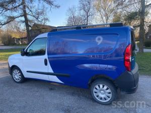 Zils Opel Combo 2013 Rīga, ar dzinēja tilpumu 1.60 L un nobraukumu 258 tūkst. km par 3300 €, foto  vietnē AUTOMOTO.COM.LV