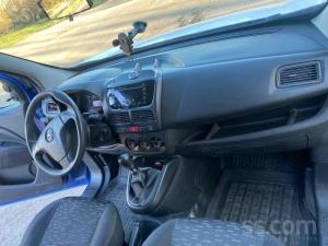 Zils Opel Combo 2013 Rīga, ar dzinēja tilpumu 1.60 L un nobraukumu 258 tūkst. km par 3300 €, foto 5 vietnē AUTOMOTO.COM.LV