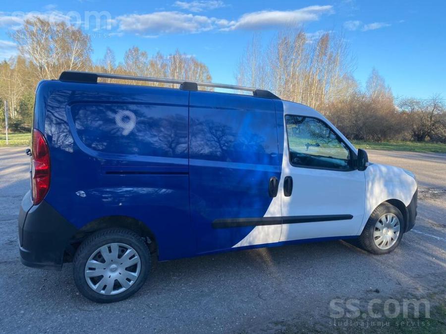 Zils Opel Combo 2013 Rīga, ar dzinēja tilpumu 1.60 L un nobraukumu 258 tūkst. km par 3300 €, foto 6 vietnē AUTOMOTO.COM.LV