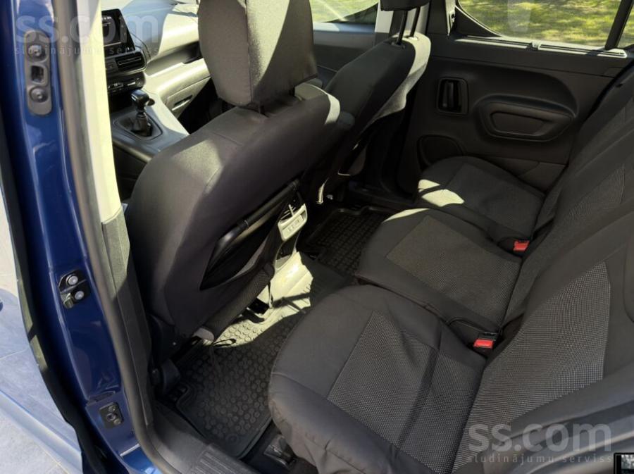 Zils Opel Combo 2019 Rīga, ar dzinēja tilpumu 1.50 L un nobraukumu 174 tūkst. km par 10200 €, foto 6 vietnē AUTOMOTO.COM.LV