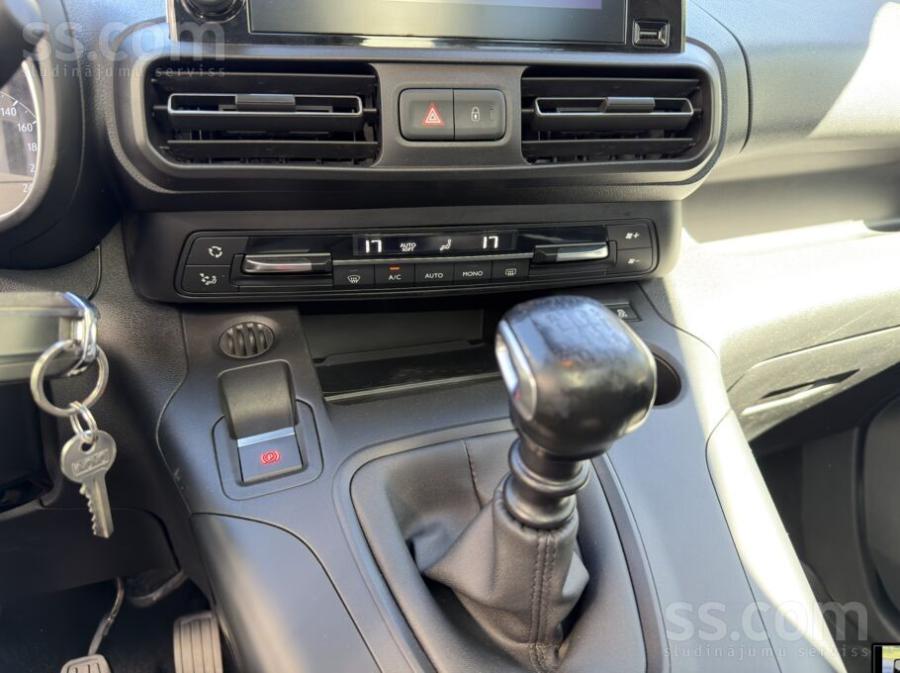 Zils Opel Combo 2019 Rīga, ar dzinēja tilpumu 1.50 L un nobraukumu 174 tūkst. km par 10200 €, foto 15 vietnē AUTOMOTO.COM.LV