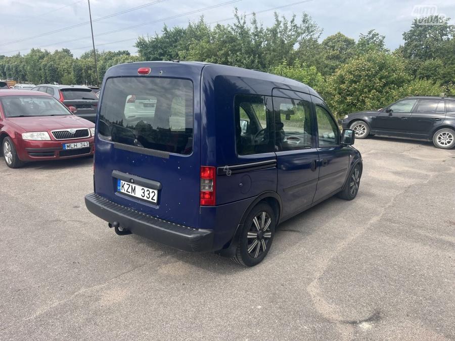 Blue Opel Combo 2006 in Siauliai, with an engine capacity of 1.70 L and mileage of 280 thousand km for 899 €, photo 7 on AUTOMOTO.COM.LV