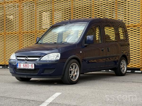 Zils Opel Combo 2009 Ogre, ar dzinēja tilpumu 1.60 L un nobraukumu 161 tūkst. km par 3795 €, foto 2 vietnē AUTOMOTO.COM.LV