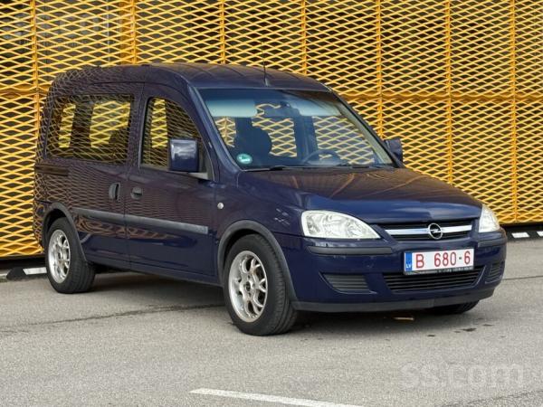 Zils Opel Combo 2009 Ogre, ar dzinēja tilpumu 1.60 L un nobraukumu 161 tūkst. km par 3795 €, foto 3 vietnē AUTOMOTO.COM.LV