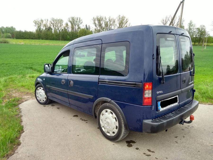 Blue Opel Combo 2010 in Vilkaviskis, with an engine capacity of 1.20 L and mileage of 263 thousand km for 1950 €, photo 1 on AUTOMOTO.COM.LV
