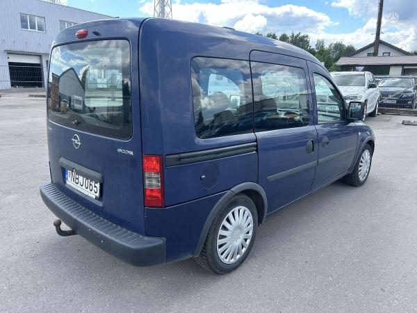 Blue Opel Combo 2010 in Kaunas, with an engine capacity of 1.60 L and mileage of 150 thousand km for 1600 €, photo 9 on AUTOMOTO.COM.LV
