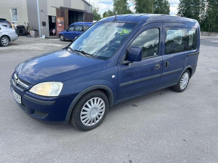 Zils Opel Combo 2010 Kauņa, ar dzinēja tilpumu 1.60 L un nobraukumu 150 tūkst. km par 1600 €, foto 11 vietnē AUTOMOTO.COM.LV