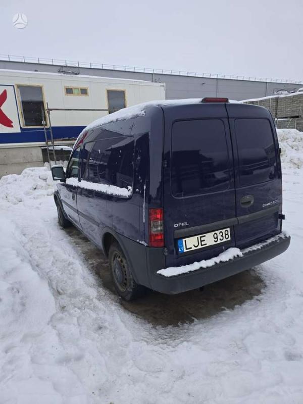 Blue Opel Combo 2011 in Alytus, with an engine capacity of 1.25 L and mileage of 287 thousand km for 2000 €, photo 1 on AUTOMOTO.COM.LV