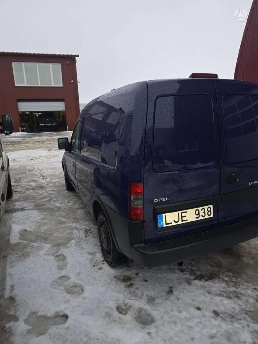 Blue Opel Combo 2011 in Alytus, with an engine capacity of 1.25 L and mileage of 287 thousand km for 2000 €, photo 10 on AUTOMOTO.COM.LV